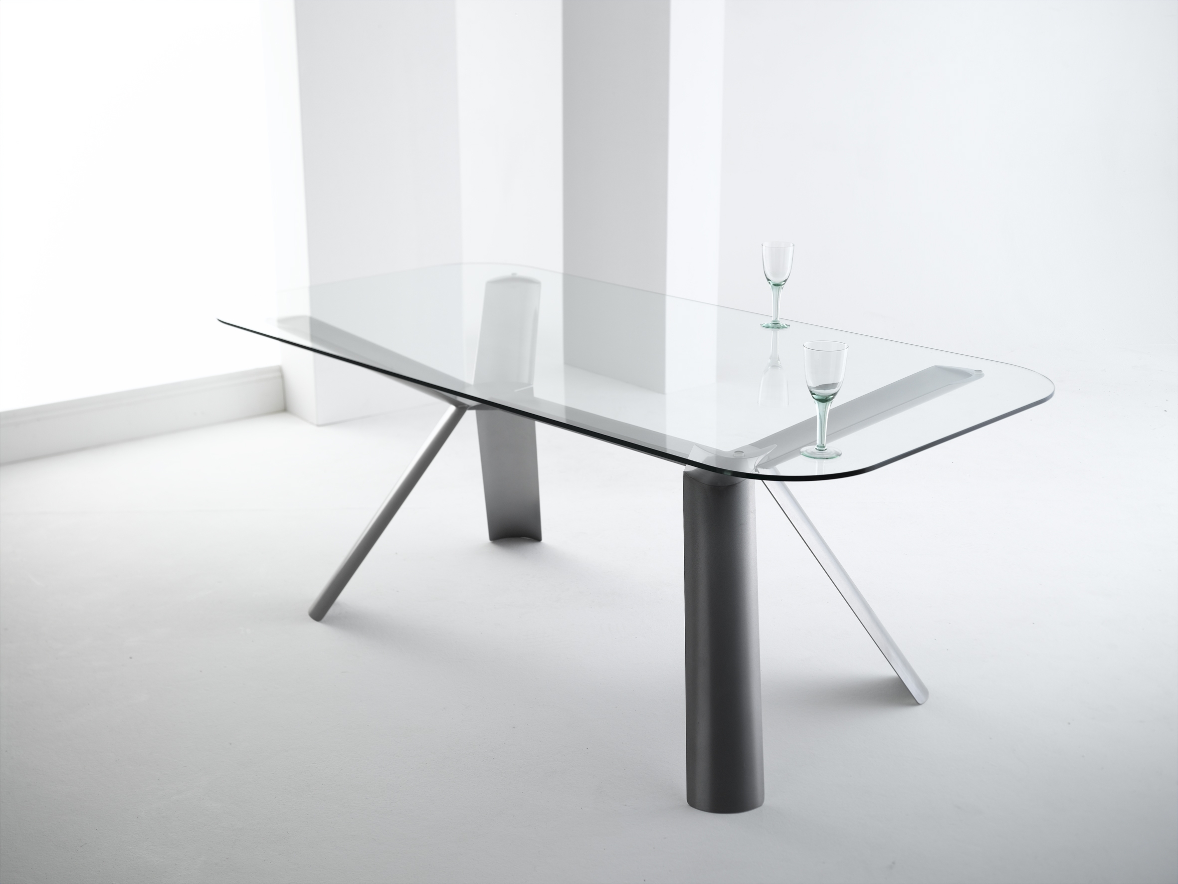 Atlas Table - Bruus Design